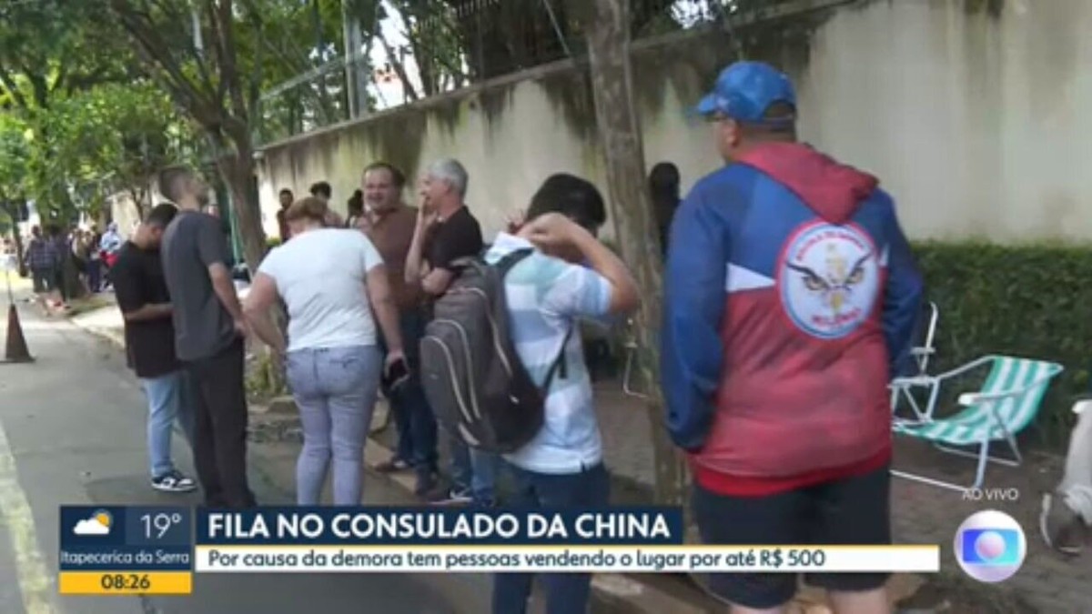 Consulado da China em SP tem fila para tirar visto e pessoas vendendo ...