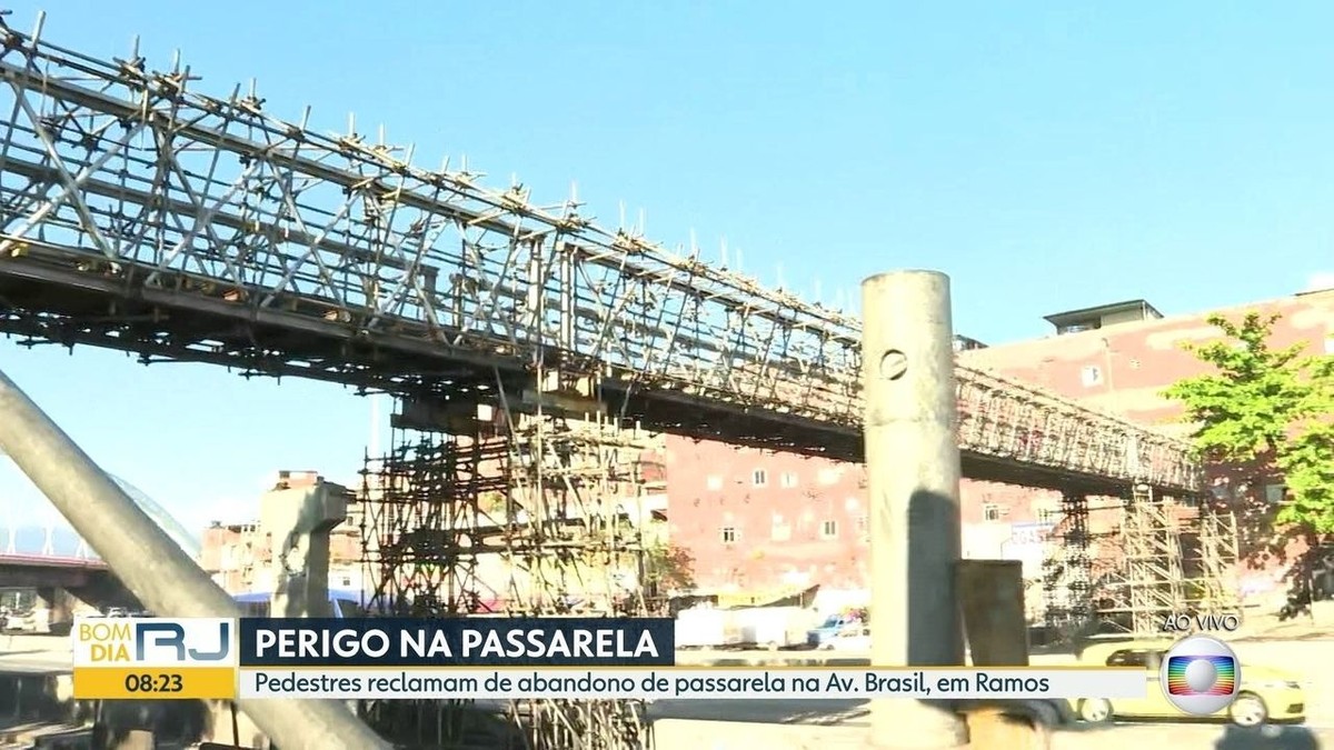 Passarela provisória na Avenida Brasil completa três anos; moradores ...