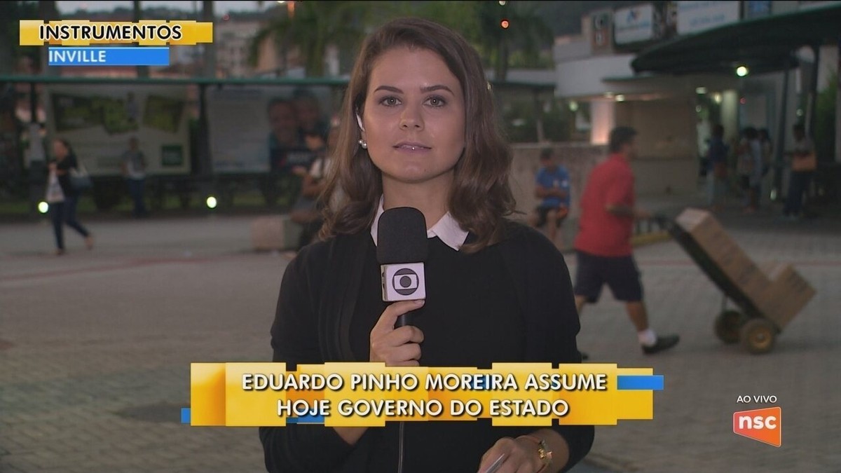 Governador Raimundo Colombo transmite o cargo a Pinho Moreira nesta ...