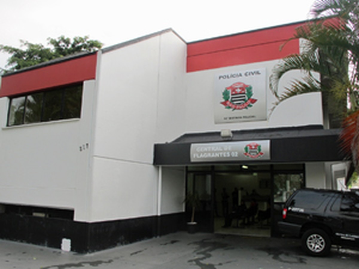 PM detém 12 acusados de agredir dois funcionários de boate em SP ...