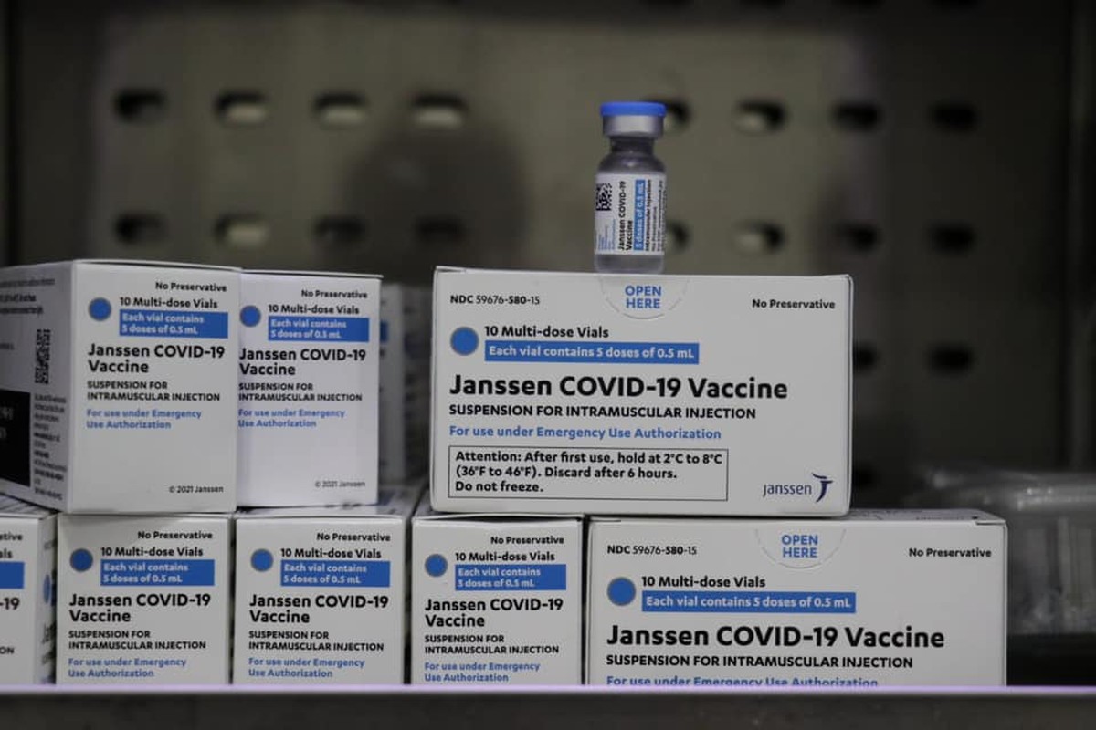 Bauru e Marília recebem primeiras doses da vacina da Janssen nesta ...