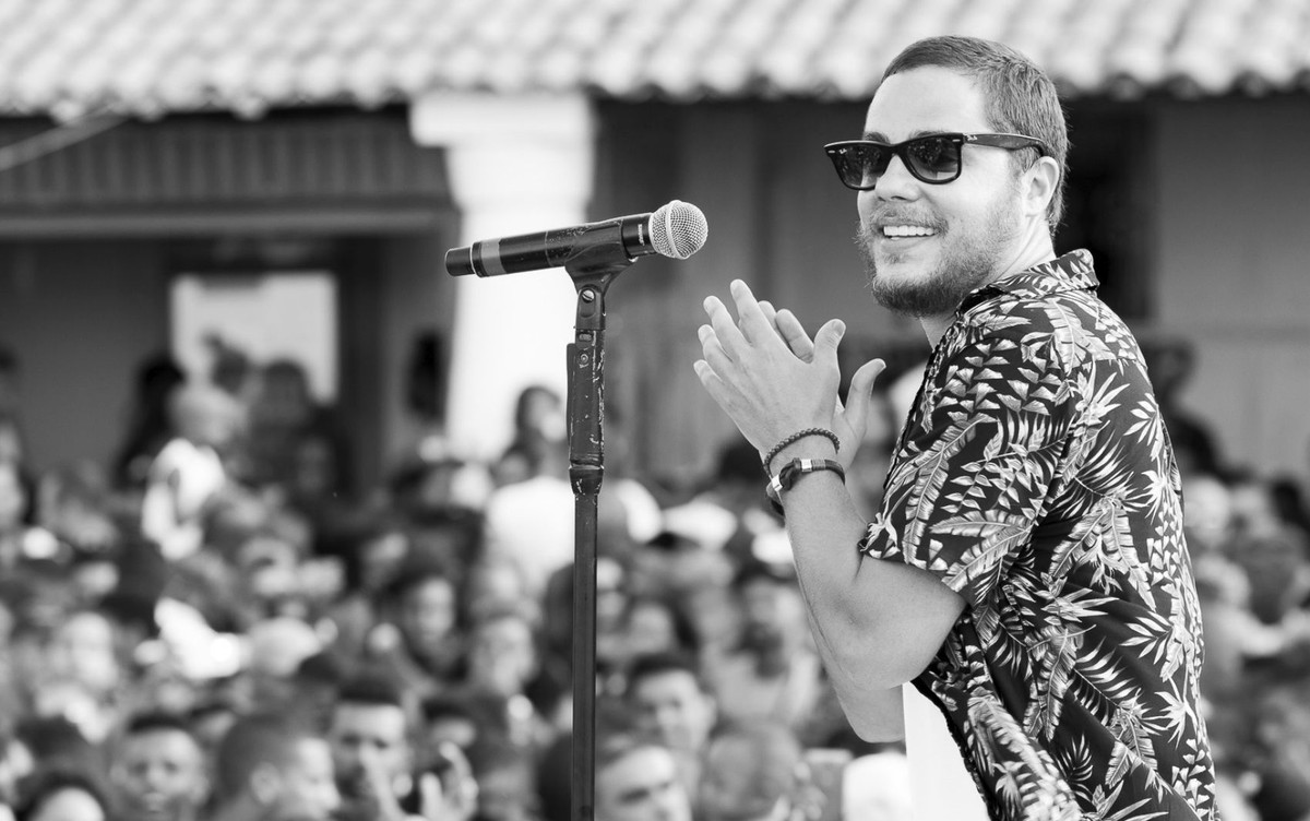 Banda Jammil faz show gratuito na Ponta de Humaitá, em Salvador ...