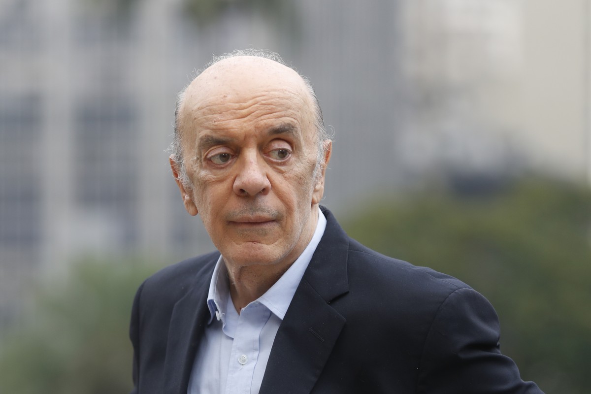 Senador José Serra anuncia apoio a Lula no 2º turno da eleição ...