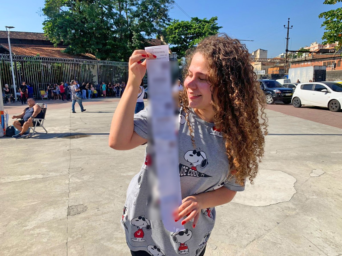 Fãs de Taylor Swift do Rio superam perrengues da fila e celebram ...