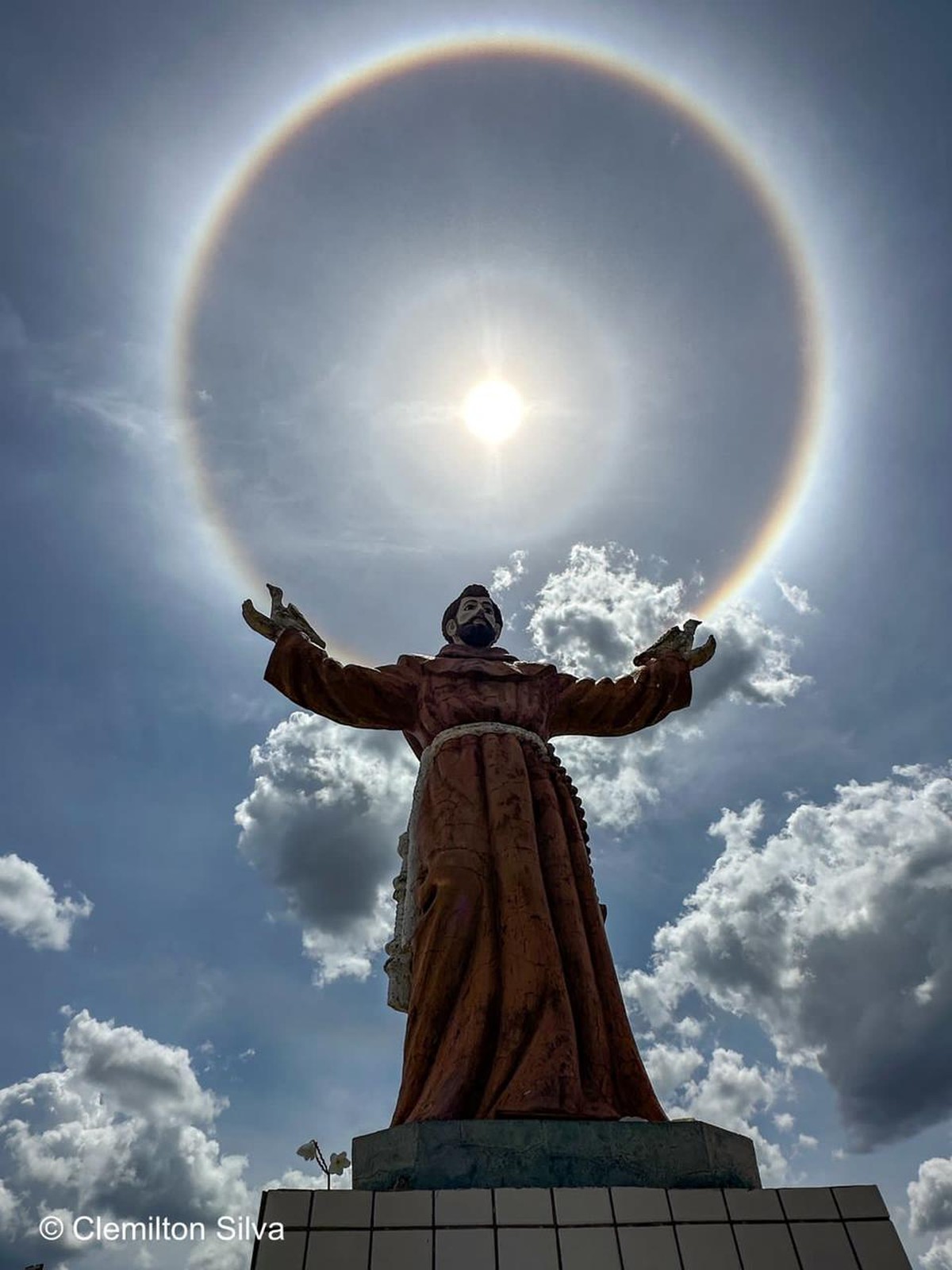 Halo solar: meteorologista explica por que 'anel' que se forma ao redor ...