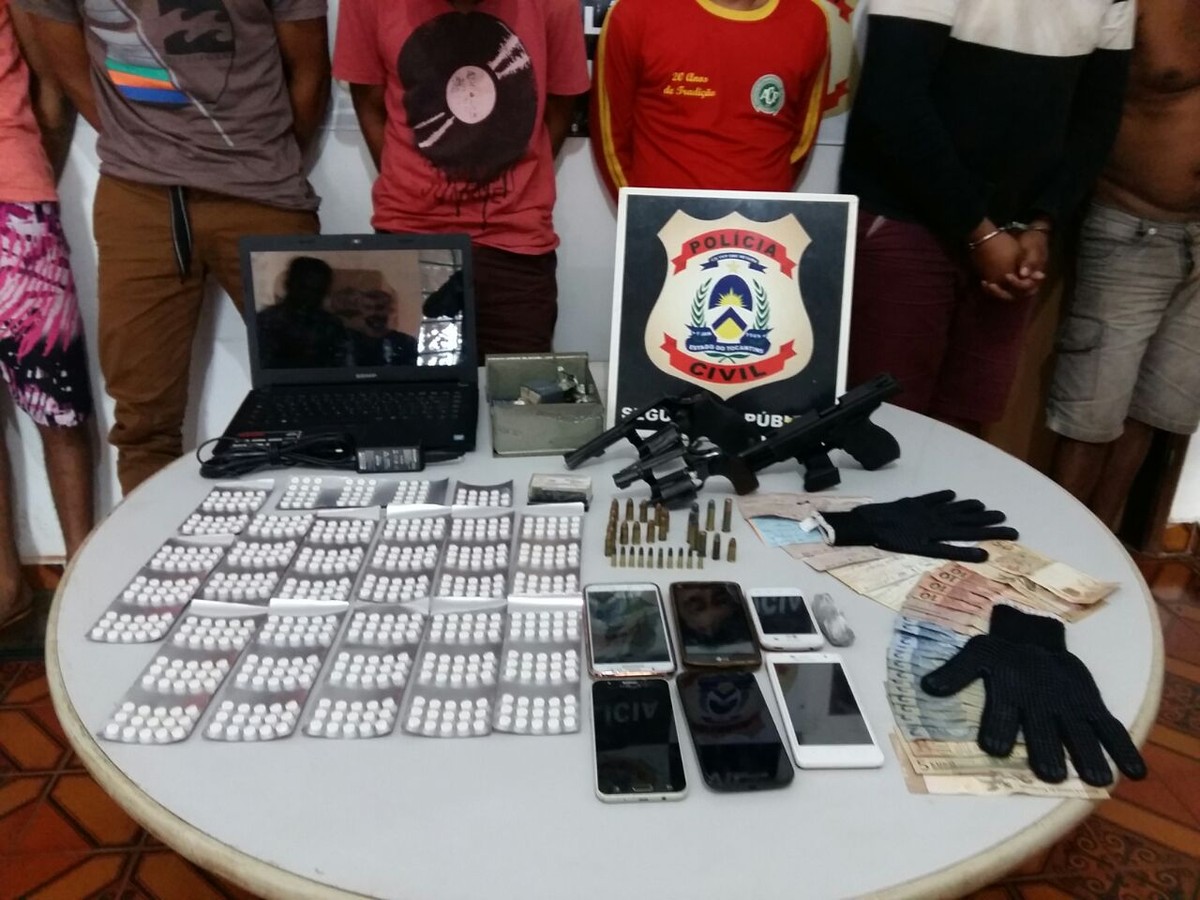 Homens São Presos Suspeitos De Integrar Quadrilha De Roubo A Bancos No