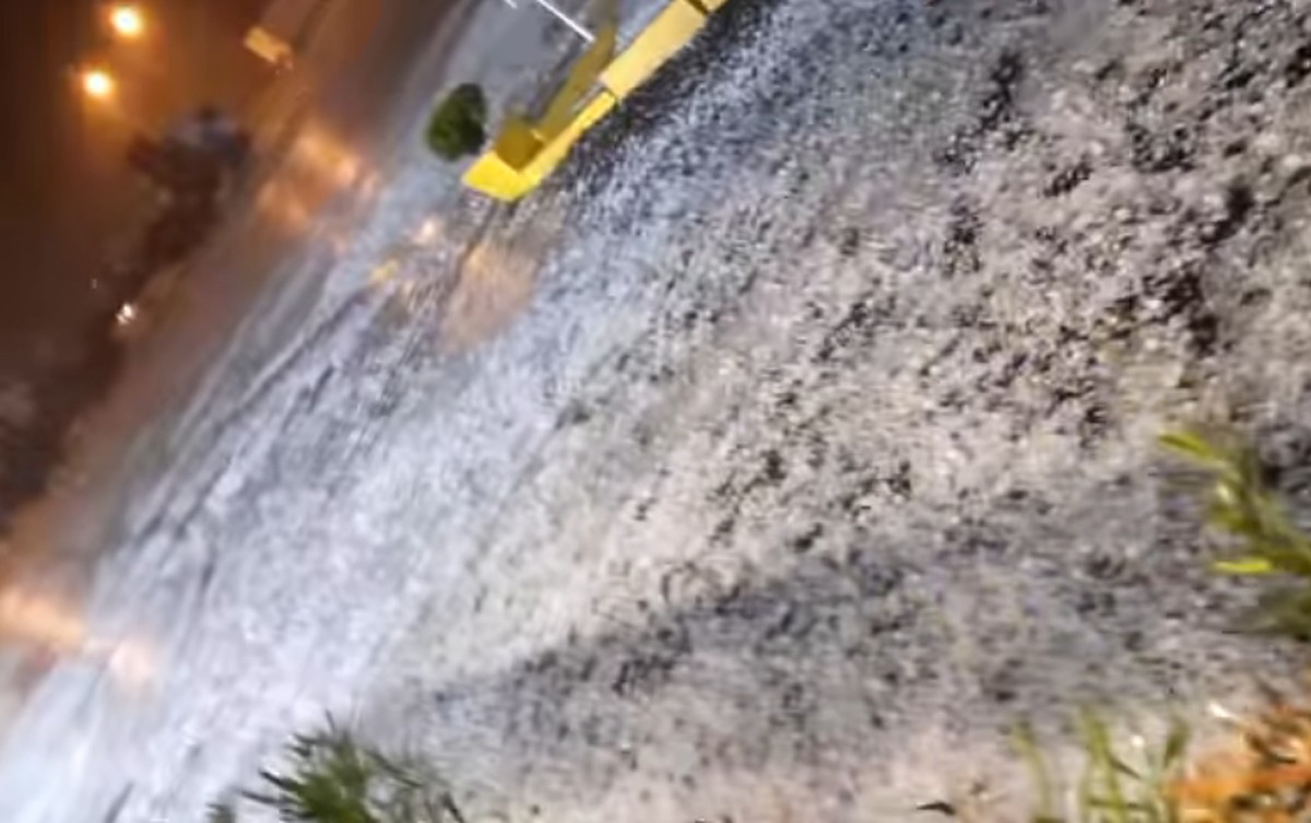 FOTOS: Granizo causa estragos e cobre ruas na Serra de SC | Santa ...