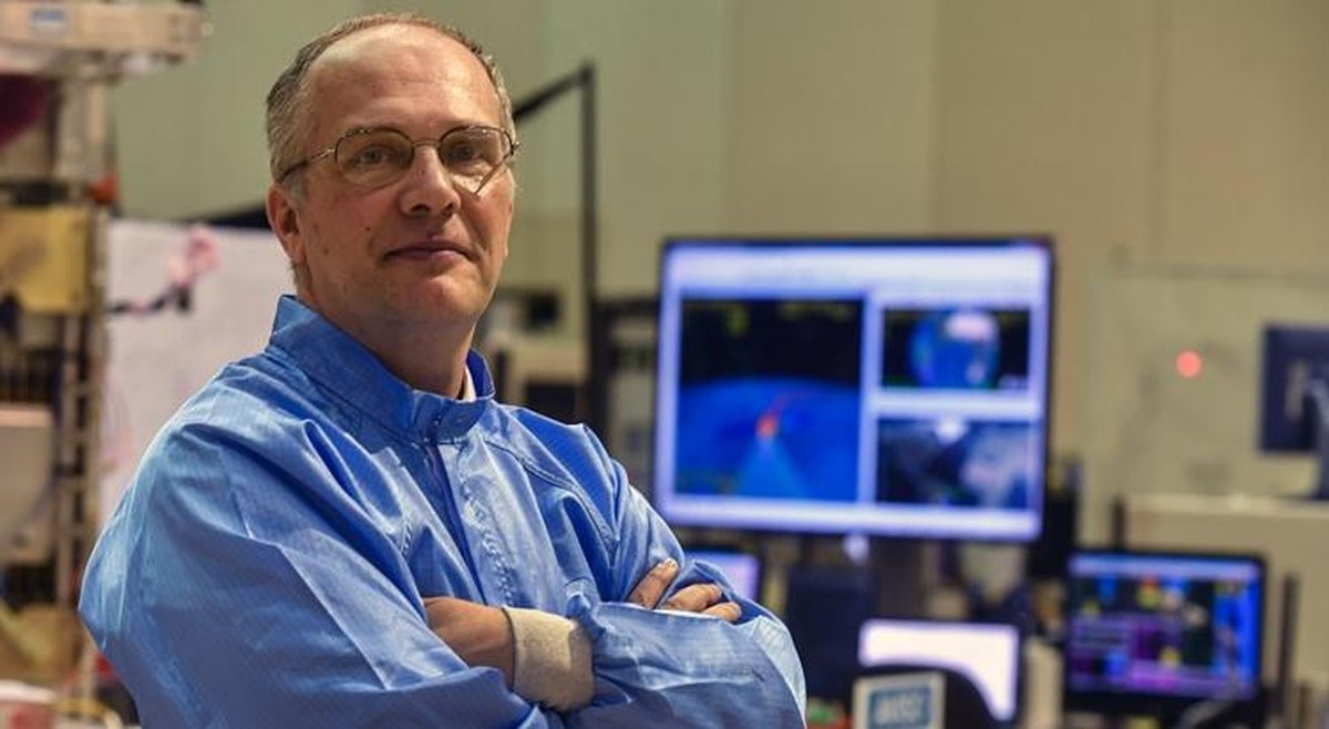 Governo Lula exonera militar da reserva e nomeia pesquisador para ...