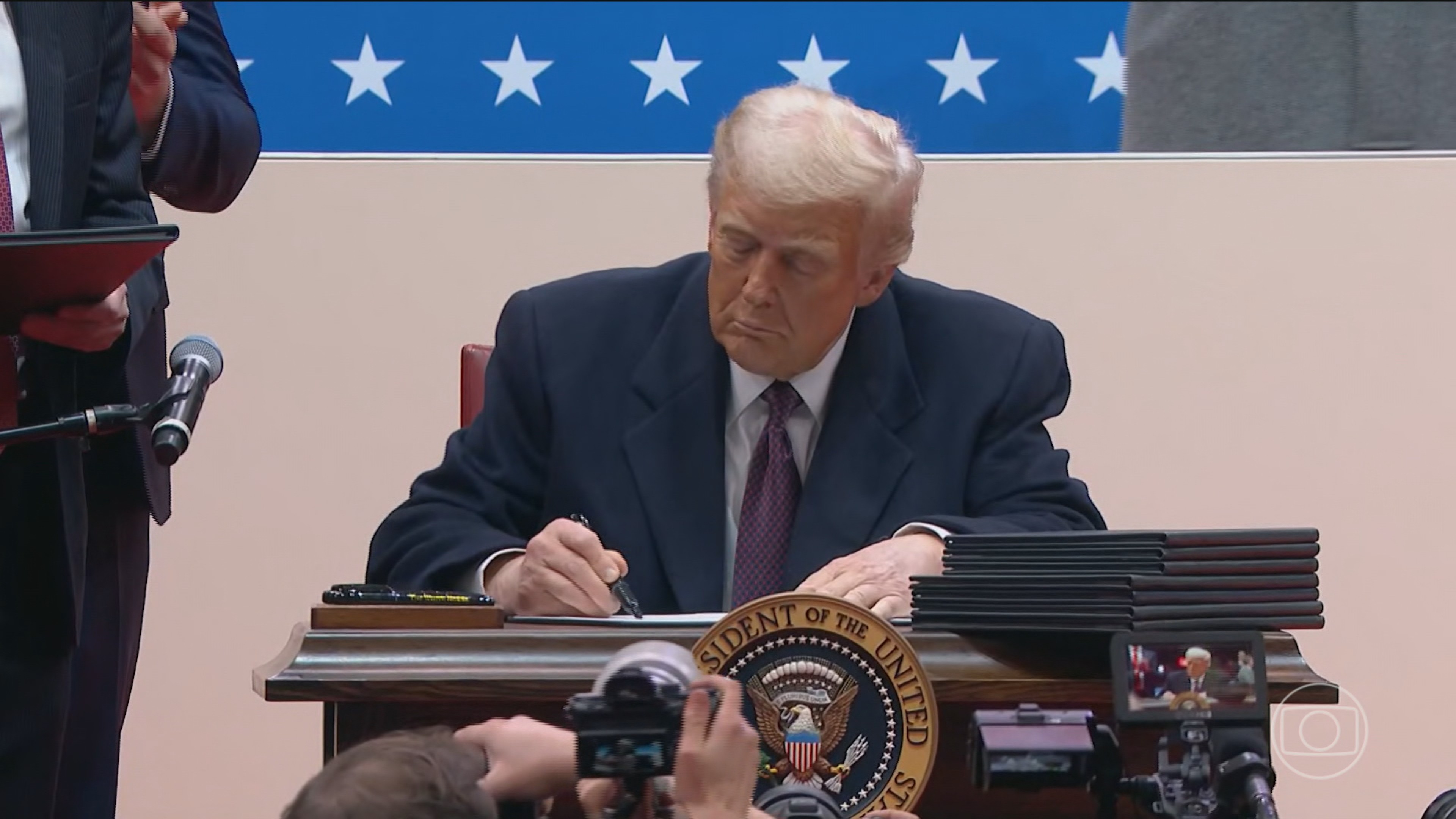 Entenda estratégia por trás de sequência de anúncios e decretos de ...