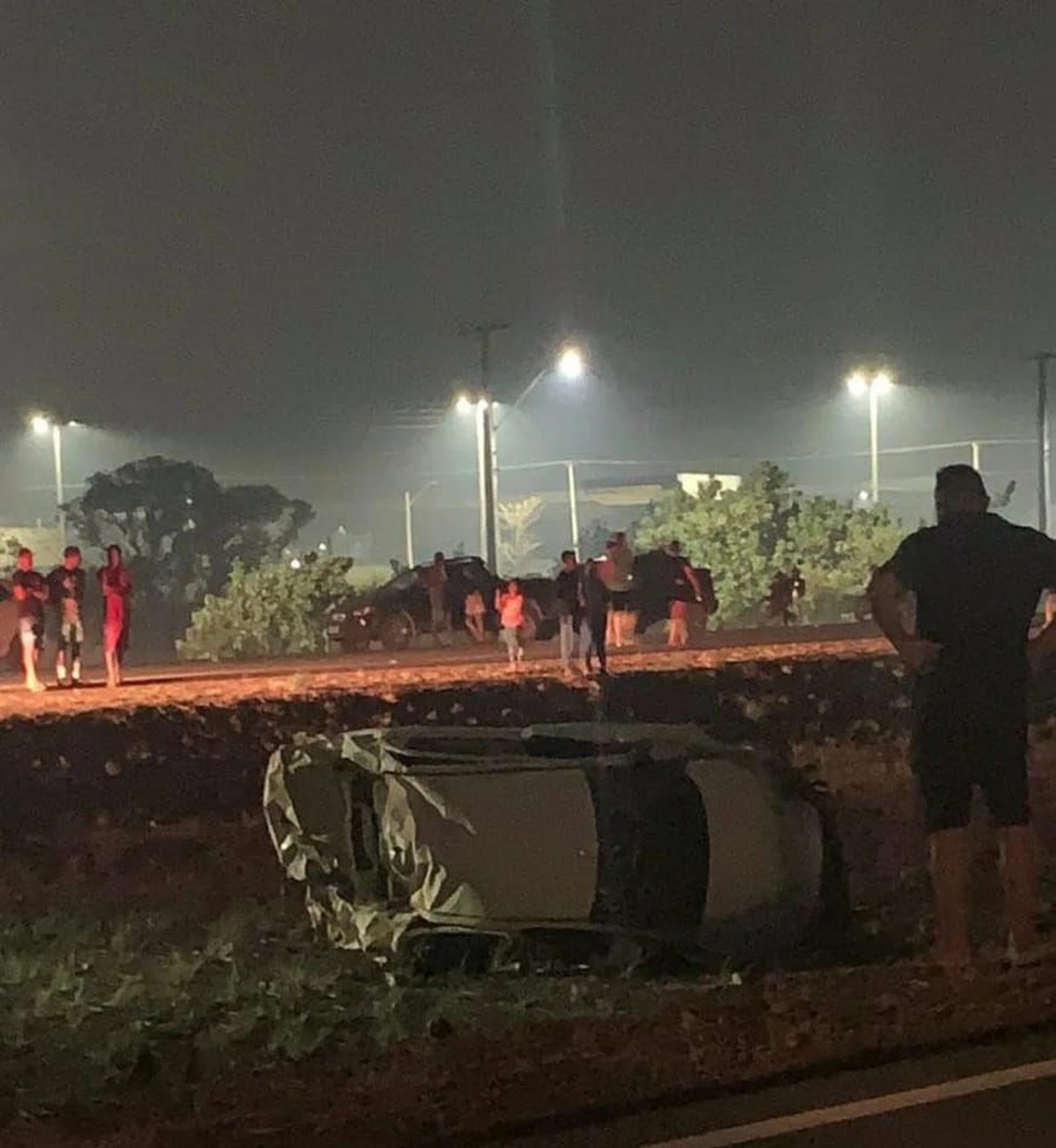 Jovem morre após ser arremessado de carro em capotamento na BR-401, no interior de Roraima ...