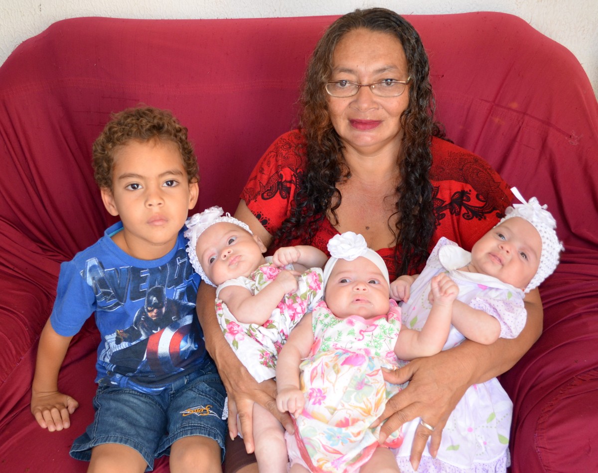 Após gravidez rara, mãe de trigêmeas fala de rotina agitada: 'a gente ...