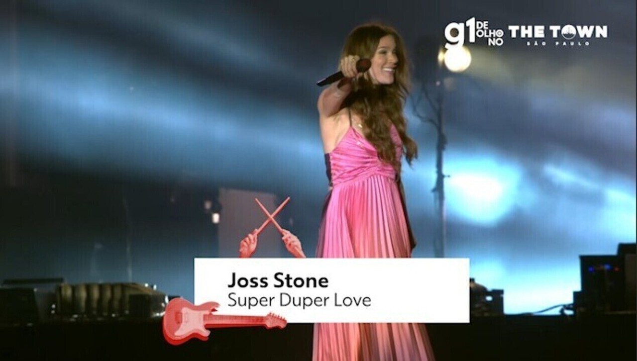 Joss Stone faz breve resumo de 20 anos de carreira em show no The Town | G1