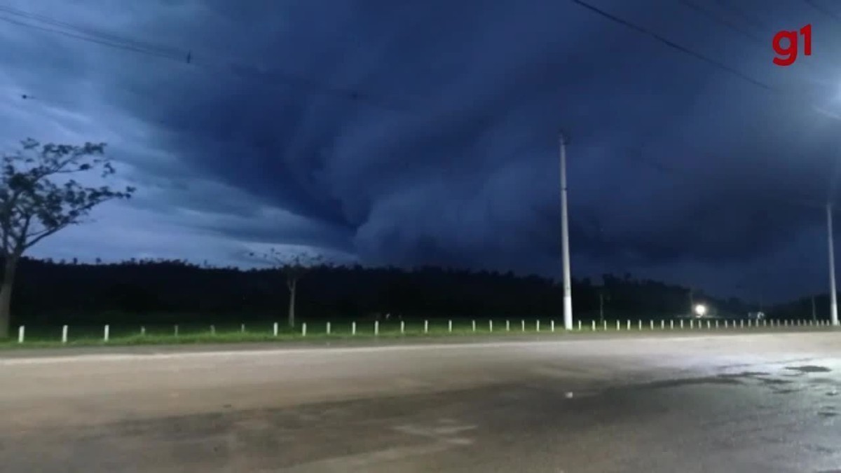 Nuvem gigantesca se forma em Mutum e impressiona moradores | Vales de ...