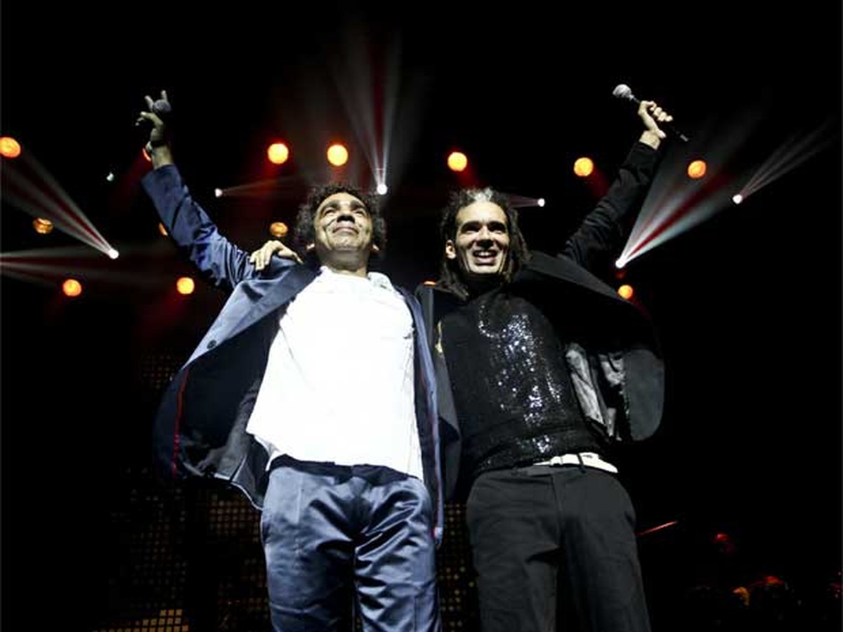Max de Castro e Wilson Simoninha apresentam o Baile do Simonal nesta ...
