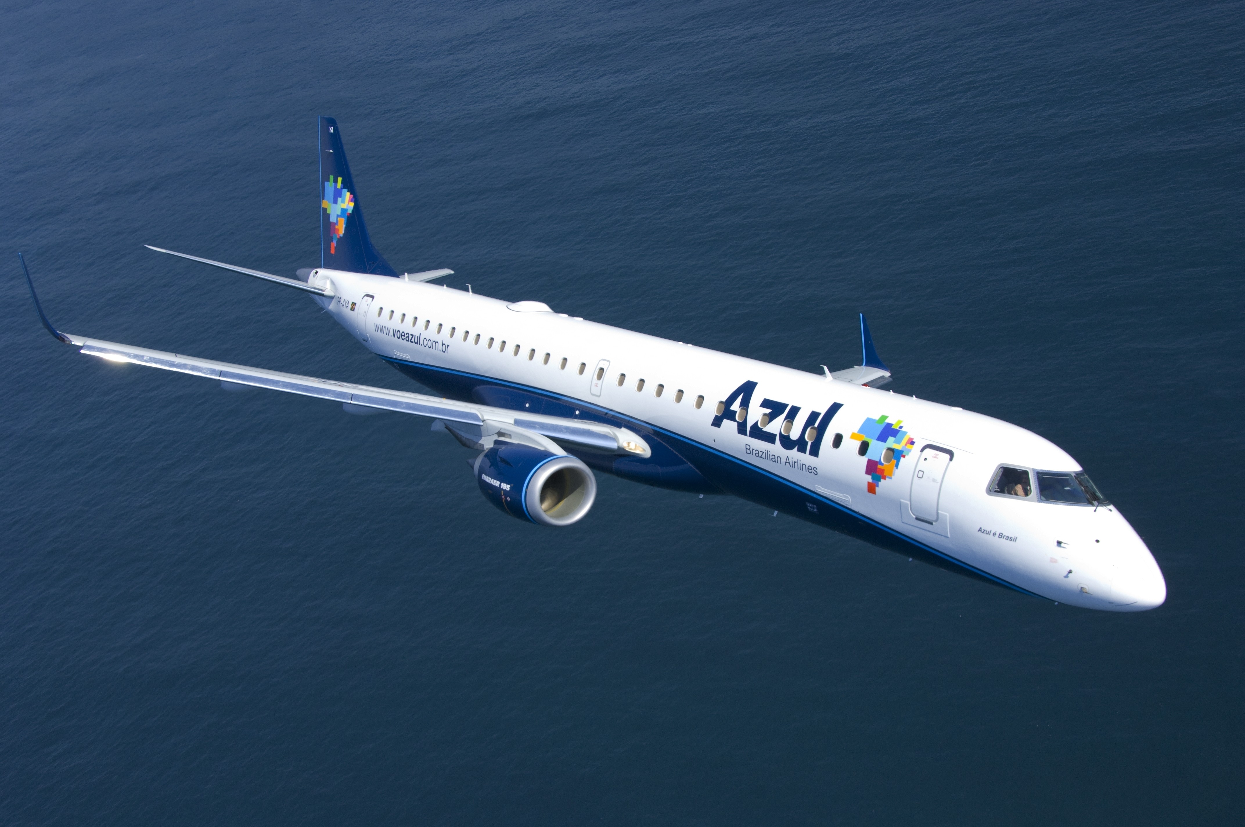 Azul é condenada a indenizar passageira que perdeu voo internacional ...