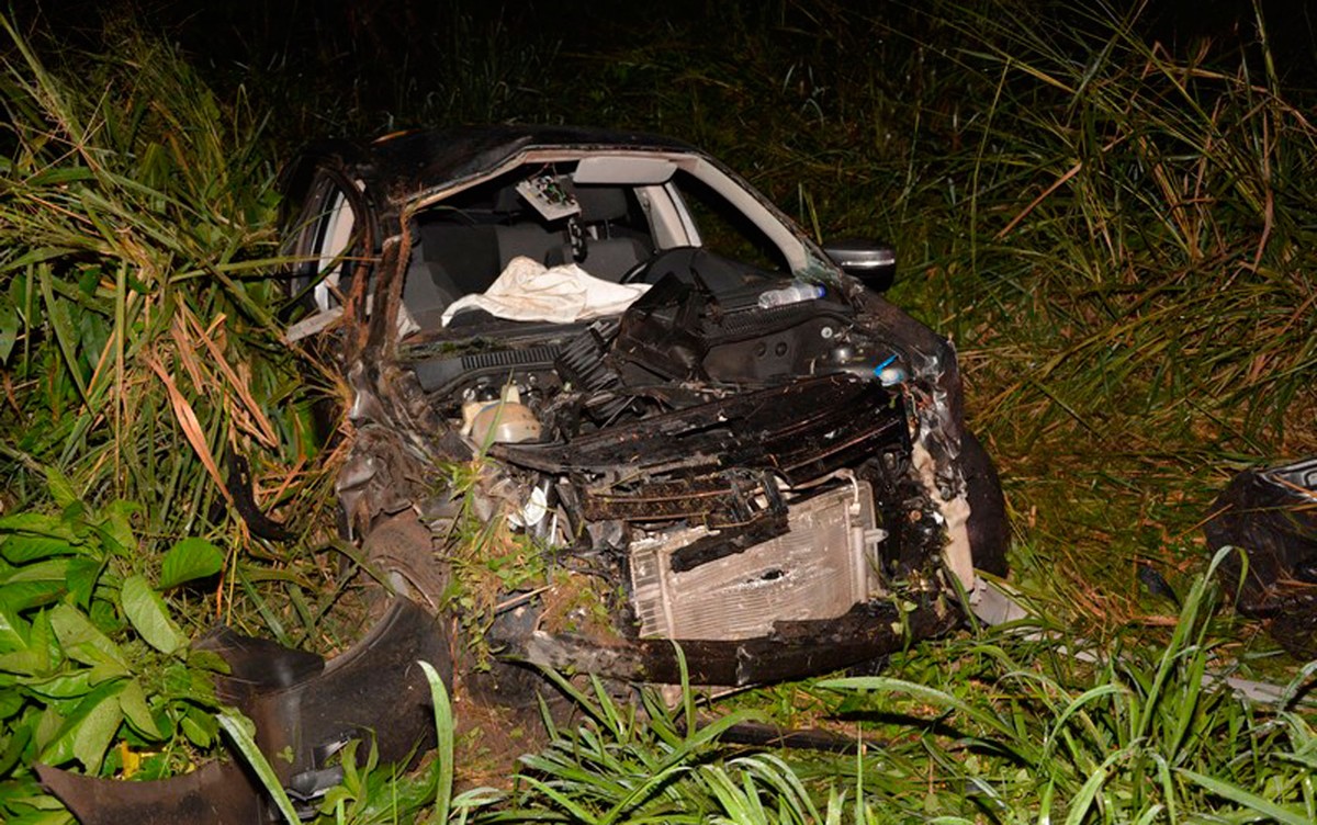 Jovem morre após acidente de carro na Bahia; outras seis pessoas ...