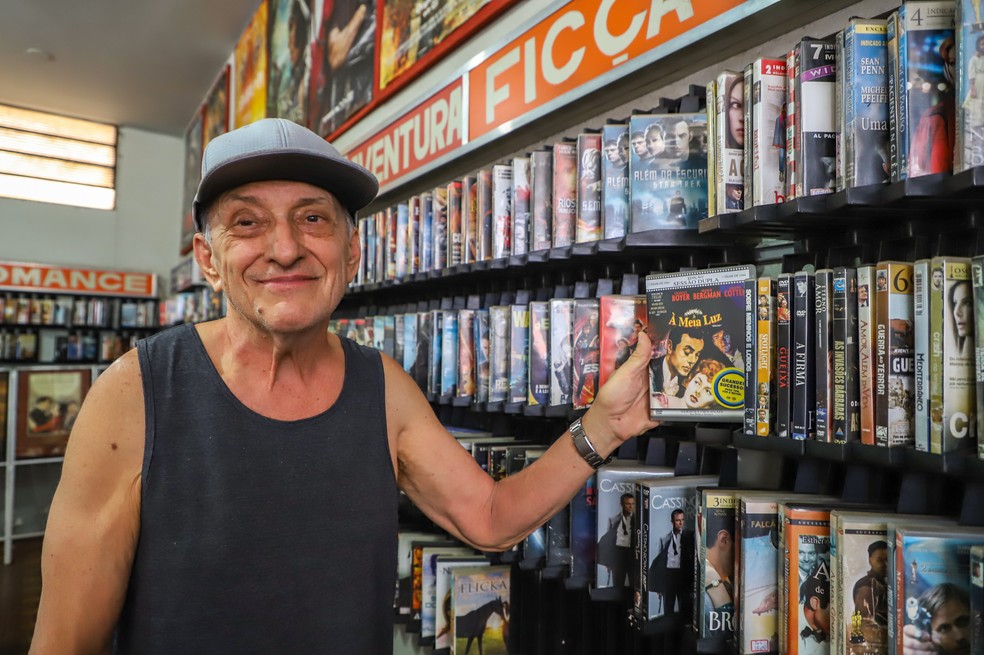 [Old School] Locadora de filmes em DVD e VHS é mantida há 38 anos e ...