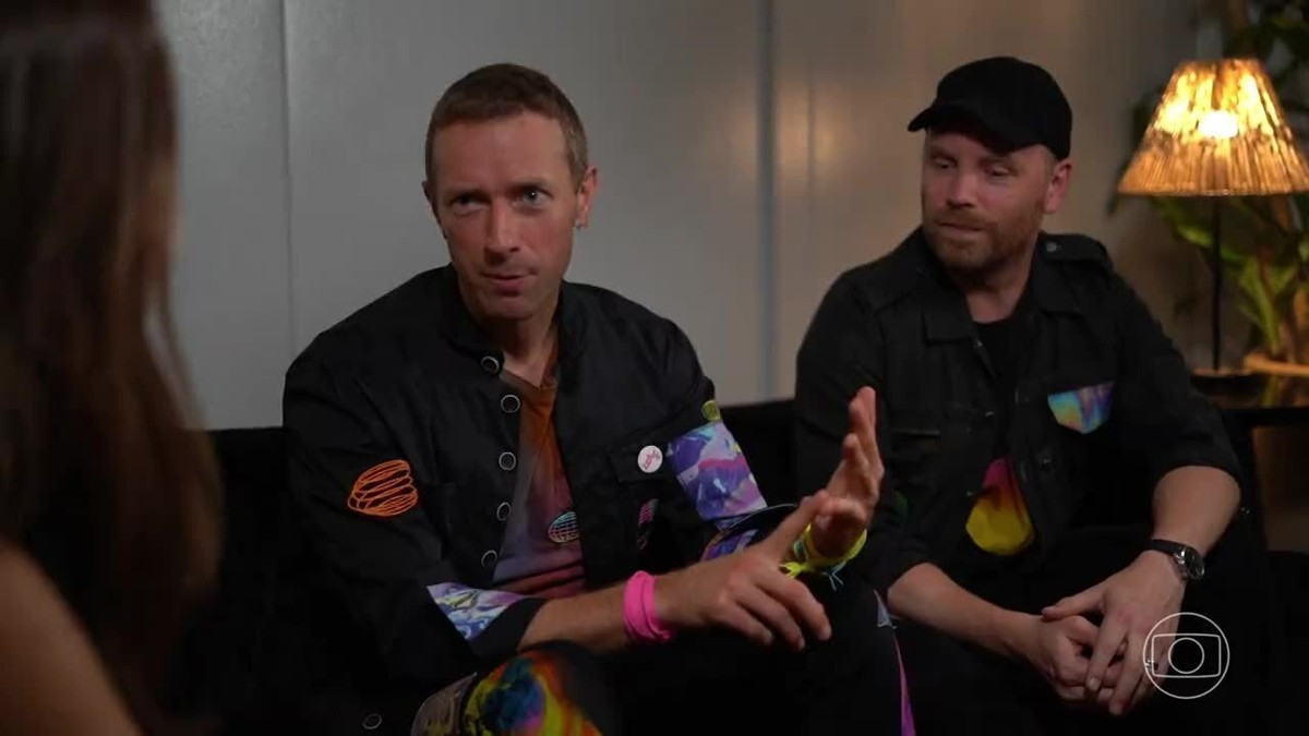 ‘Seja gentil com o próximo e se vista como quiser’, diz Chris Martin ...