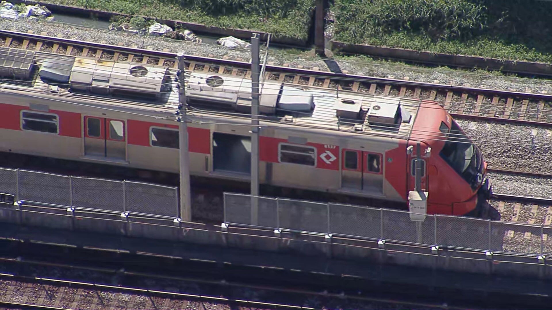 Falha de sinalização altera circulação da Linha 11-Coral da CPTM entre ...