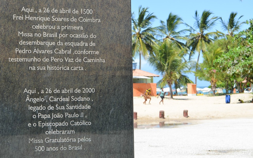 Indígenas baianos da etnia Pataxó apresentam carta de Pero Vaz de ...