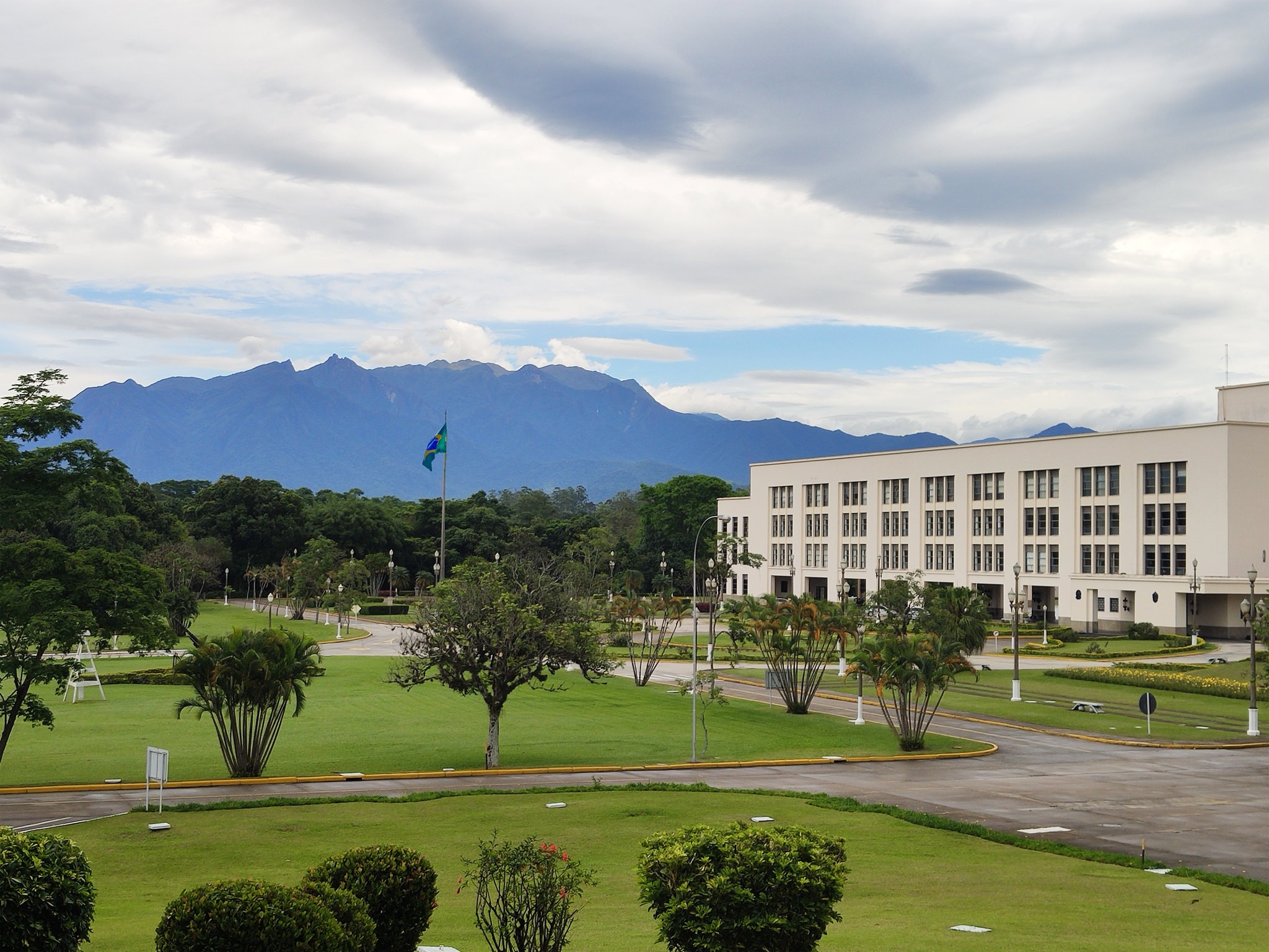 Academia Militar das Agulhas Negras, em Resende, realiza troca de ...